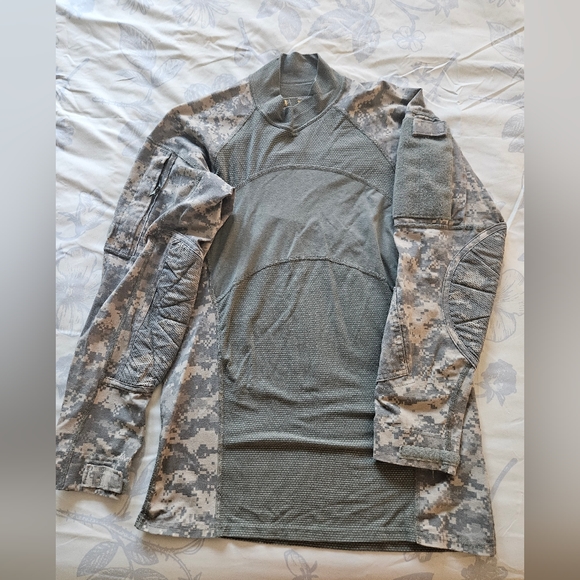 Massif | Shirts | Massif Army Combat Shirt Camo Size Medium | Poshmark